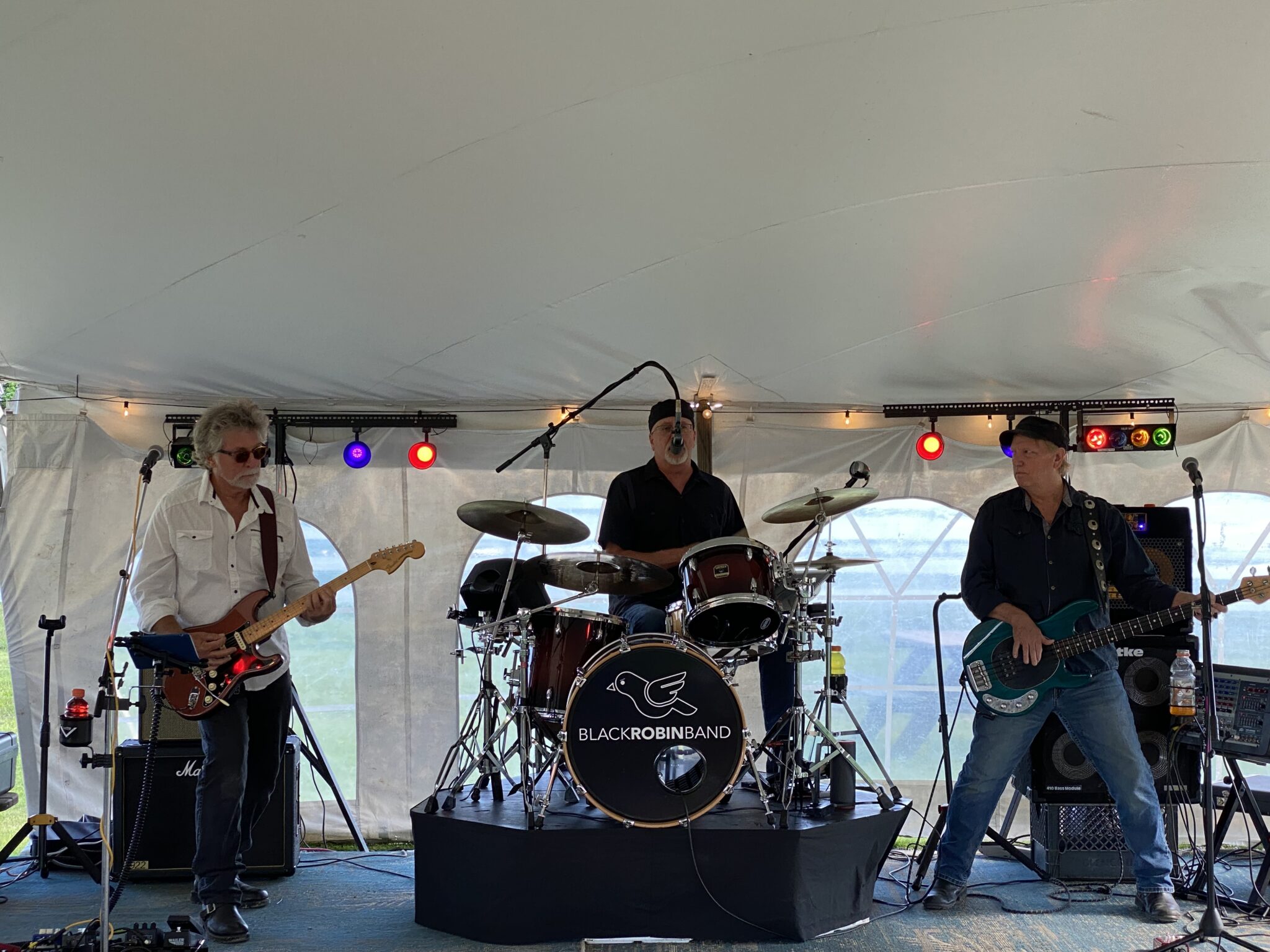 Oasis Winter Music Series: Black Robin Band | 4/29/23