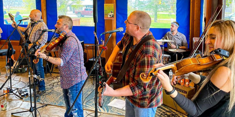 LIVE @ The Oasis: Kilrush | 8/30/2024