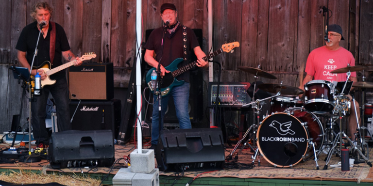 LIVE @ The Oasis: Black Robin Band | 9/5/25